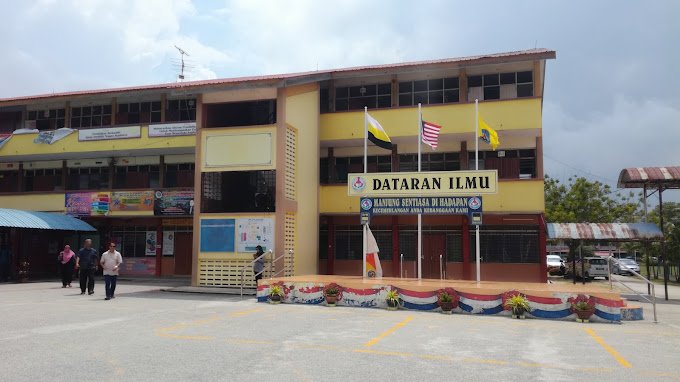 SEKOLAH MENENGAH KEBANGSAAN SERI MANJUNG | Your Kids Catalogue